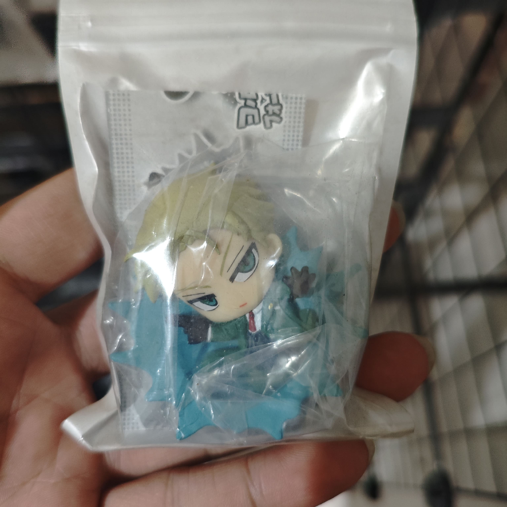 Jual Gashapon Loid Forger Spy x Family Action Figure | Shopee Indonesia