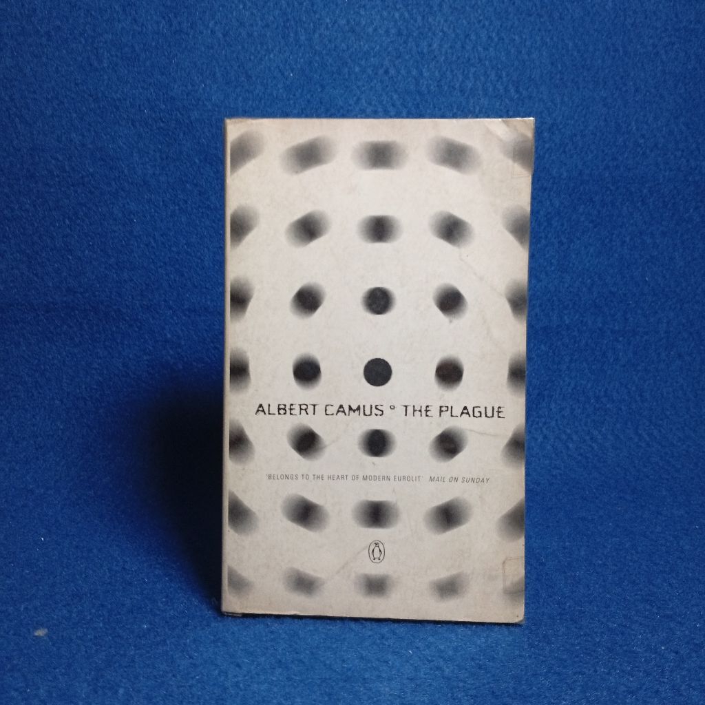 Jual The Plague by Albert Camus | Shopee Indonesia
