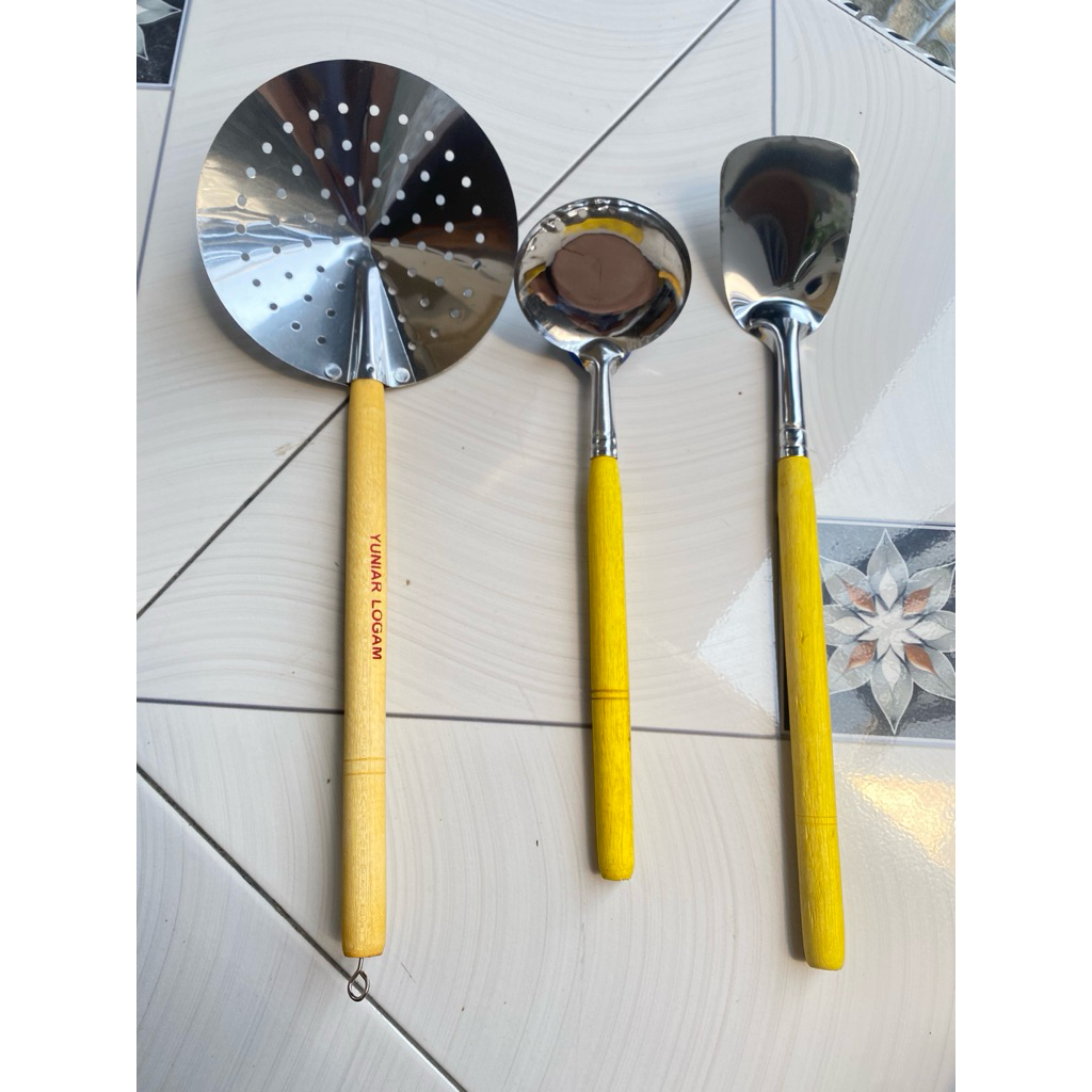 Jual 3SET SEROk PENGGORENGAN KECIL/IRUS SAYUR SEDANG/CENTONG SAYUR ...