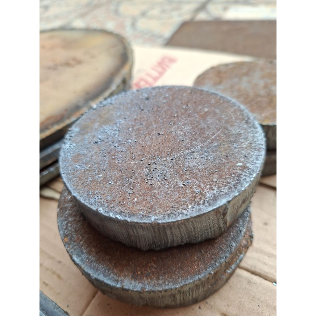 Jual Besi Plat Bulat Tebal 25mm Diameter 200mm - 300mm 1pcs | Shopee ...