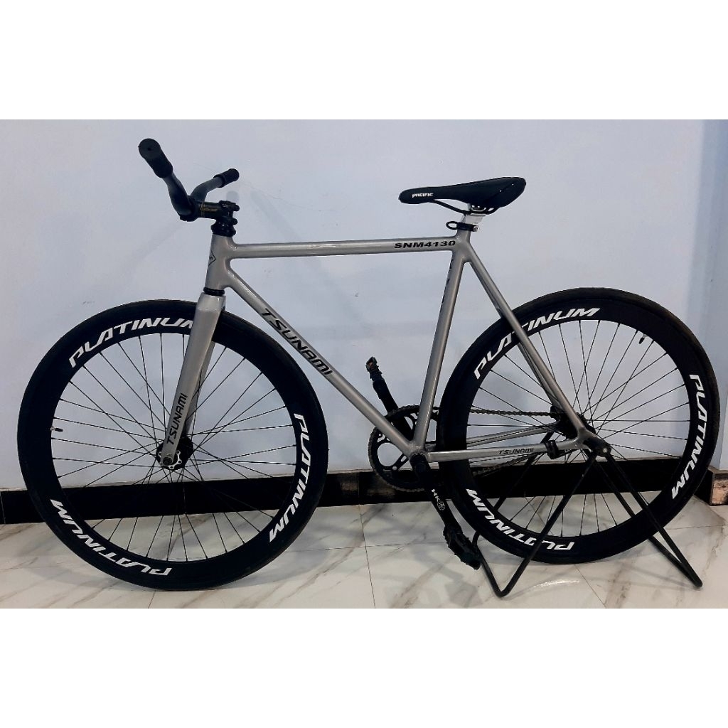 Jual Fixie Classic 700c Dengan Risebar Murah Meriah Siap Pakai ~ Warna ...