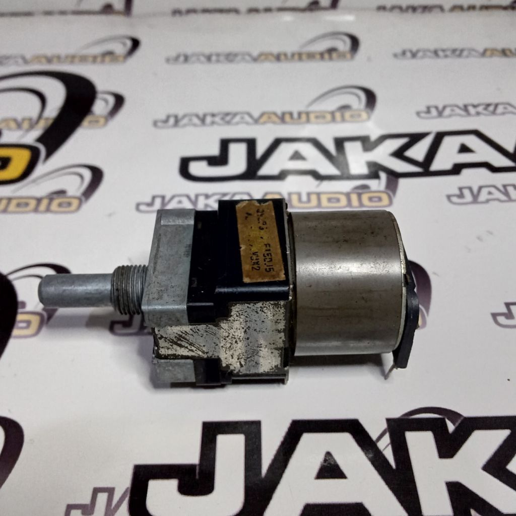 Jual Potensio Volume 8 Pin Stereo Potensio Motor (Second Original ...