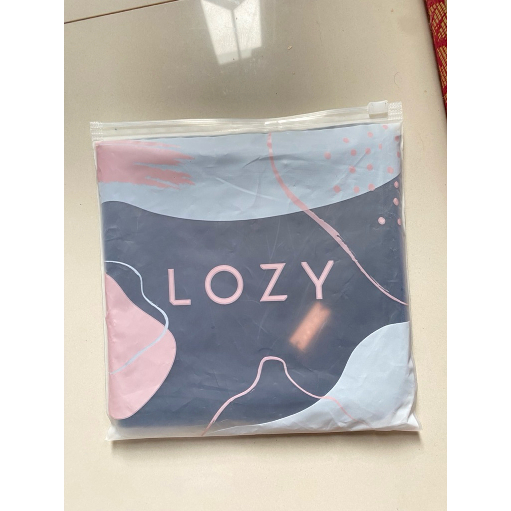 Jual Preloved (NEW) Lozy Hijab Kirana Paris Plain Japan Square (Hijab Segiempat Bahan Paris ...