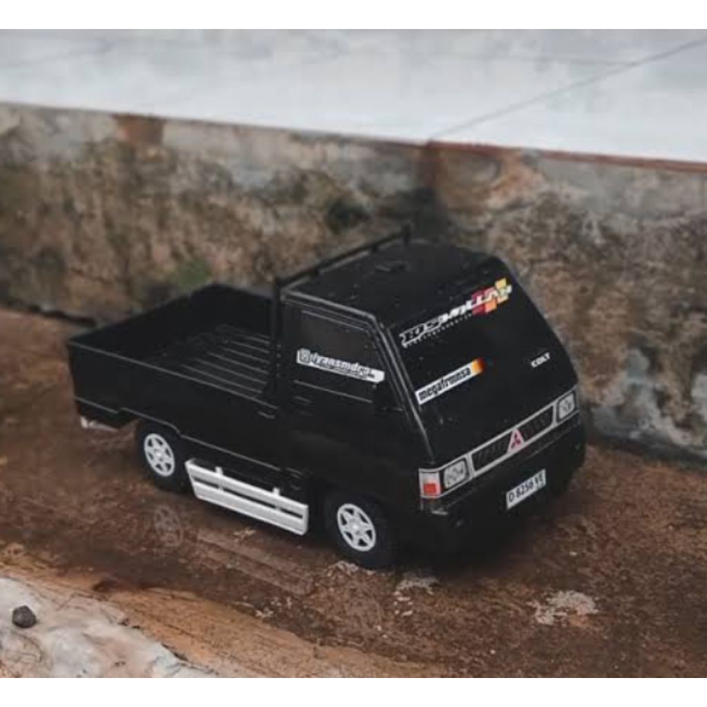 Jual mobil mainan pick up model L300 sudah terpasang mesin | Shopee ...