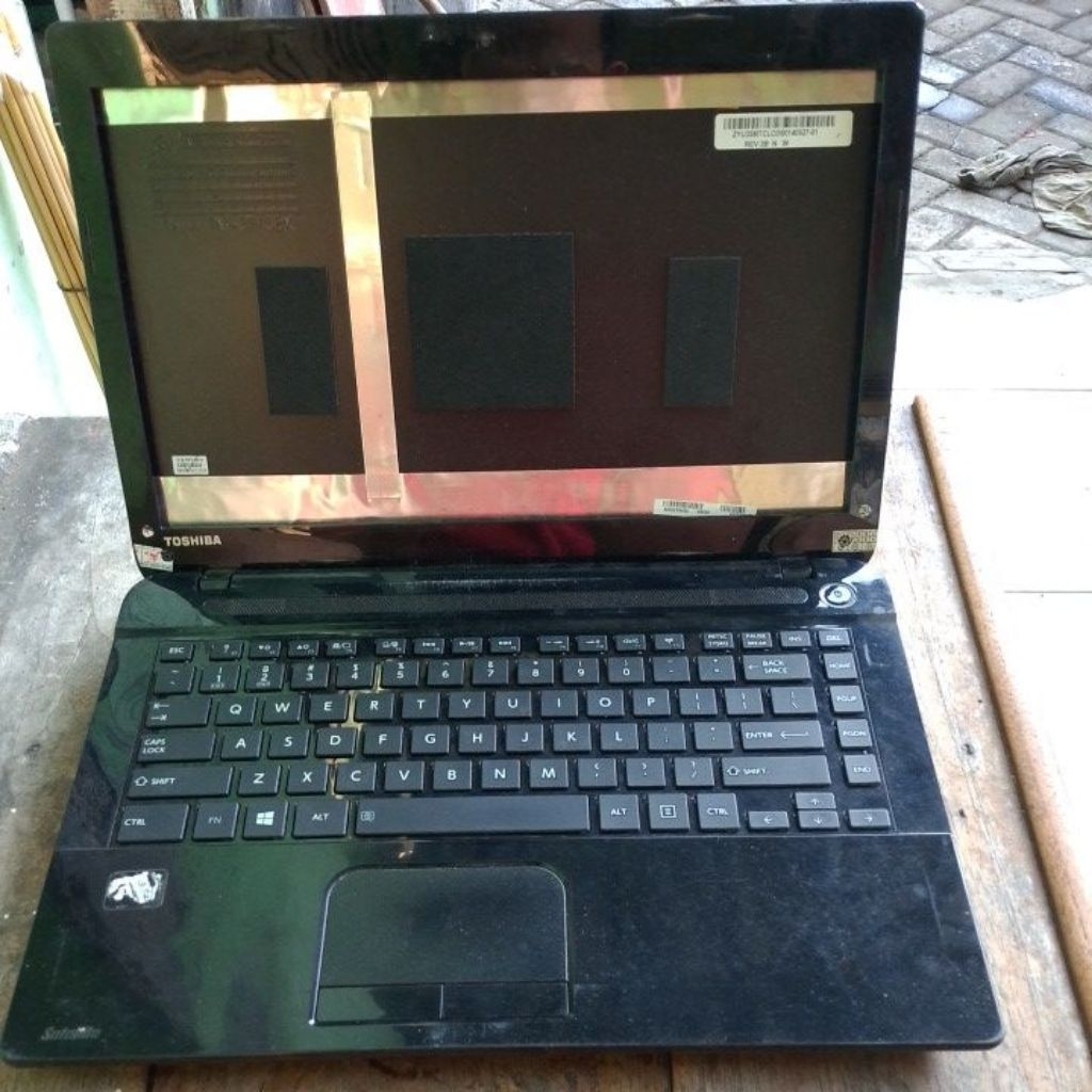 Jual Kesing Cesing Case Laptop Toshiba C40-A mulus normal layak pakai ...