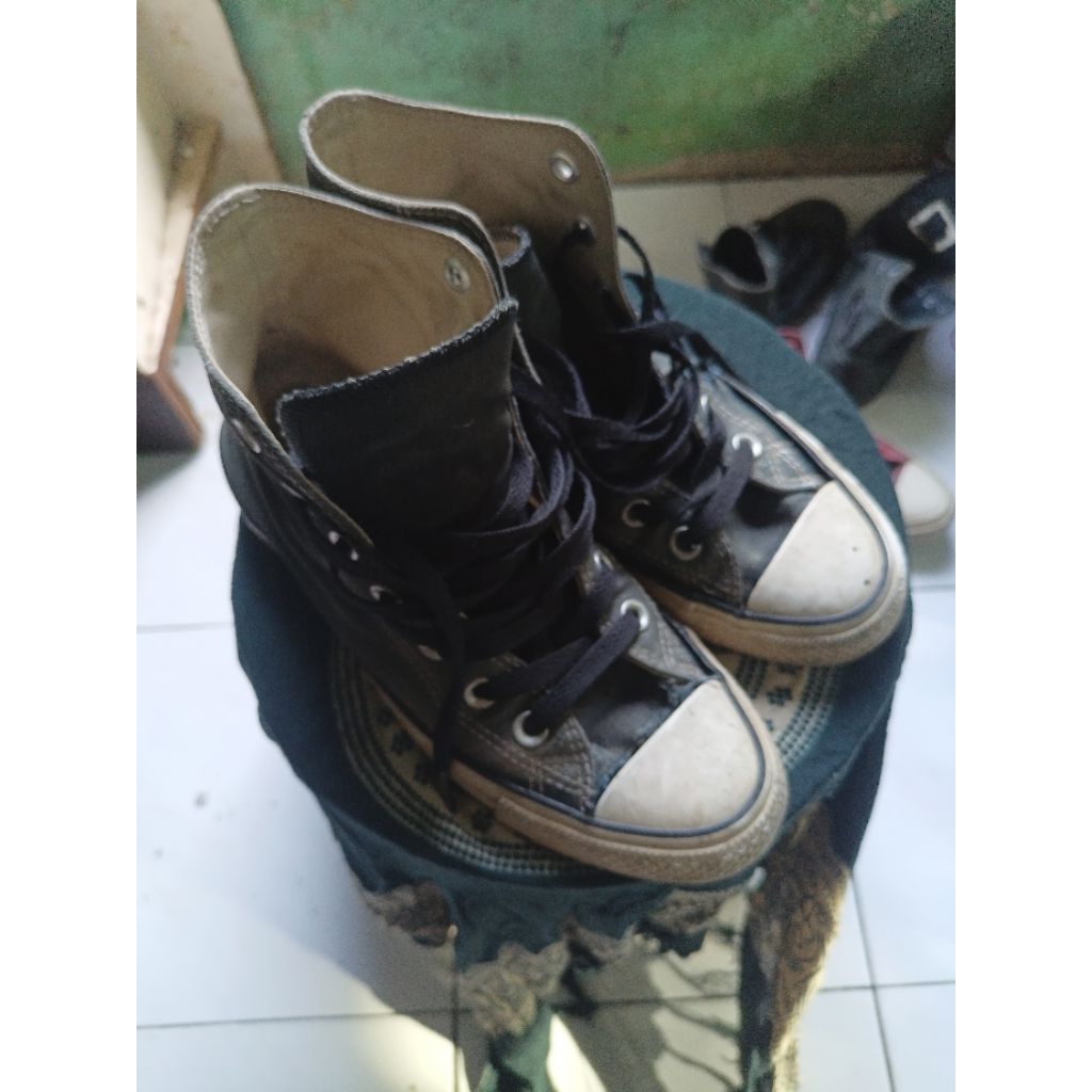 Jual Converse Chuck Taylor All Star High Cut | Shopee Indonesia