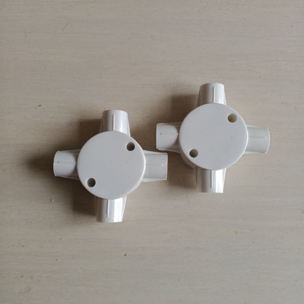 Jual T dus cabang 4 20mm putih / Cross dus cabang 4 20mm polos putih ...