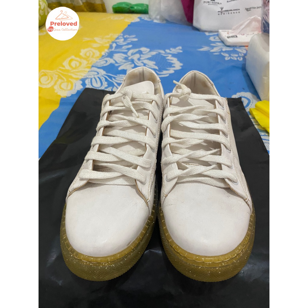 Jual Sepatu Cewek - Sepatu Putih - Sepatu Preloved (Turun Harga ...