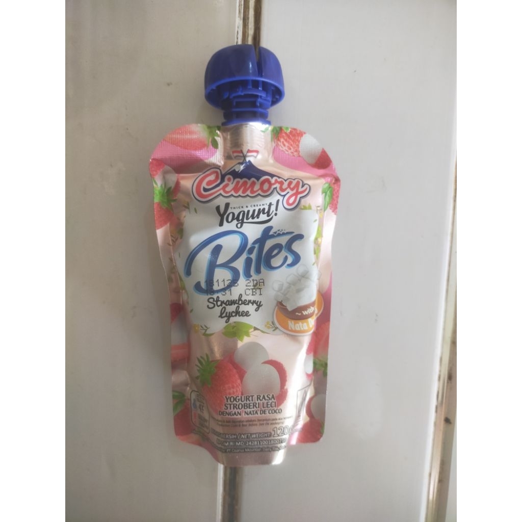 Jual Cimory Yogurt Bites Strawberry Lychee 120Gr | Shopee Indonesia
