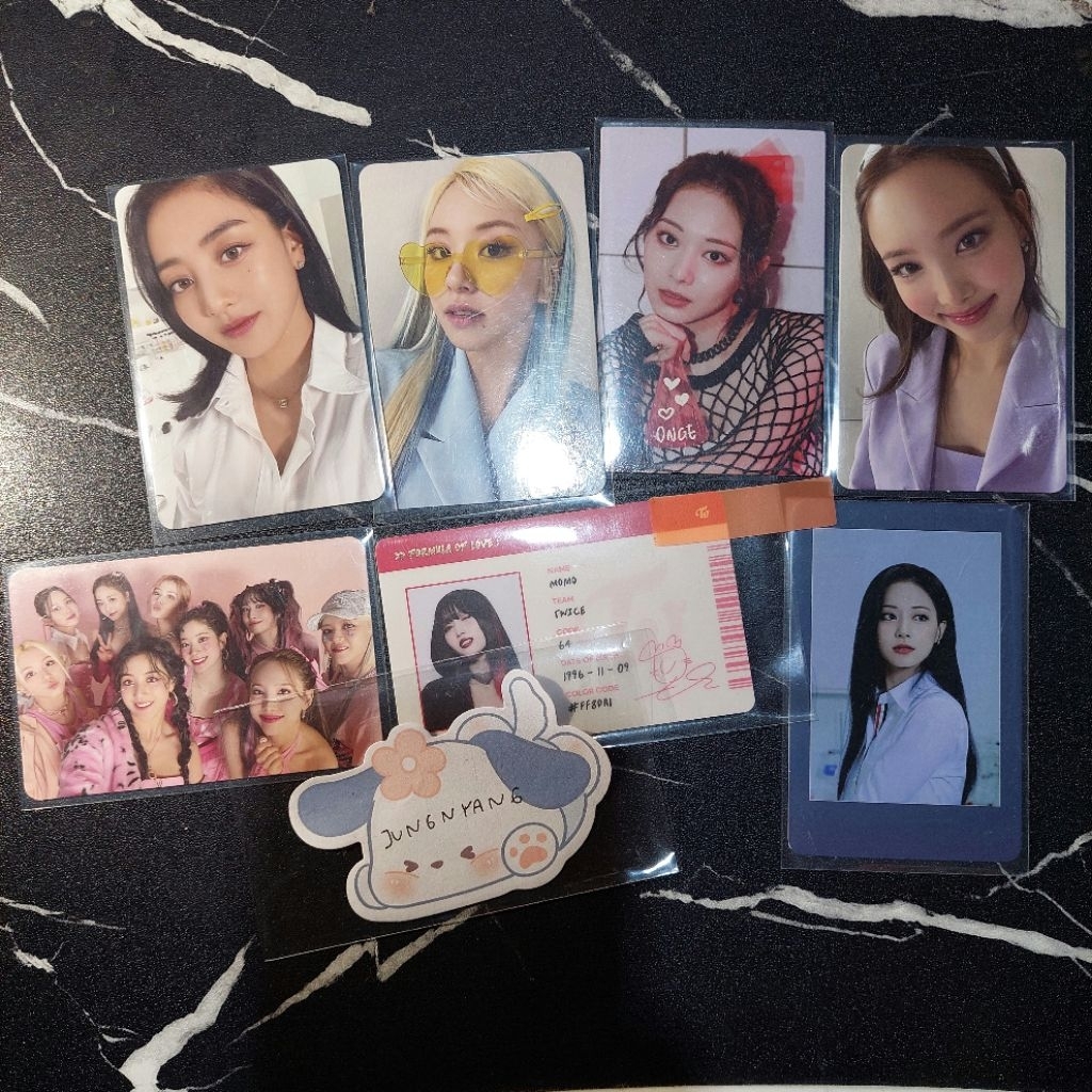 Jual [baca desk] photocard twice nayeon jeongyeon momo sana jihyo mina dahyun chaeyoung tzuyu ...