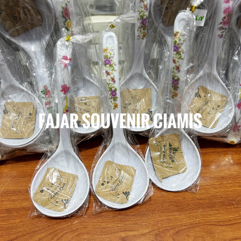 Jual 50 PCS Souvenir Pernikahan Centong Sayur Melamin Kemas Plastik ...