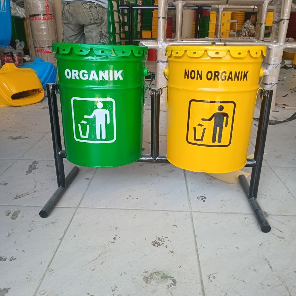 Jual tong sampah kaleng 2pilah kapasitas 25liter | Shopee Indonesia