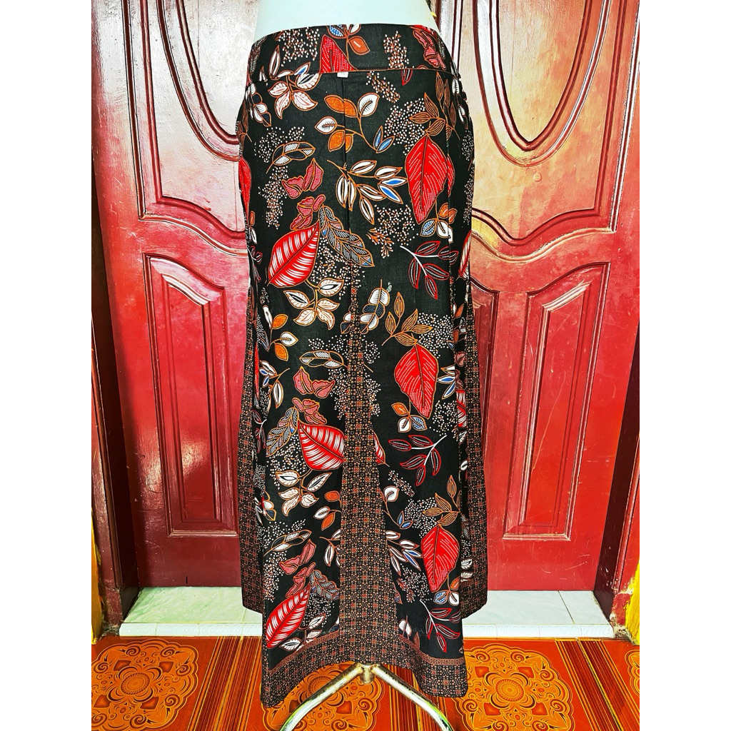 Jual Rok Batik Panjang Lebar Model Pecah 8 Terlaris dan Termurah ...