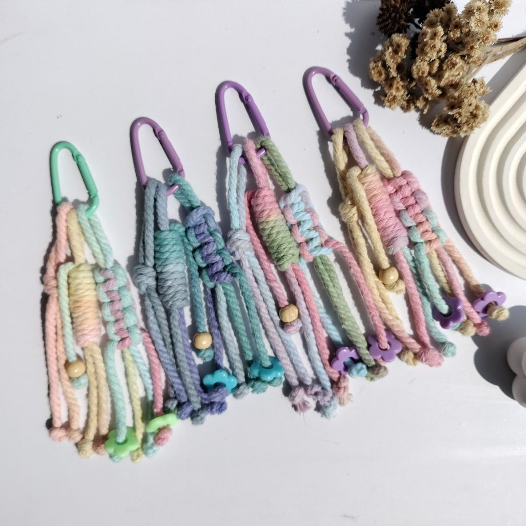 Jual Bag charm | Gantungan macrame | Gantungan kunci | Gantungan tas ...