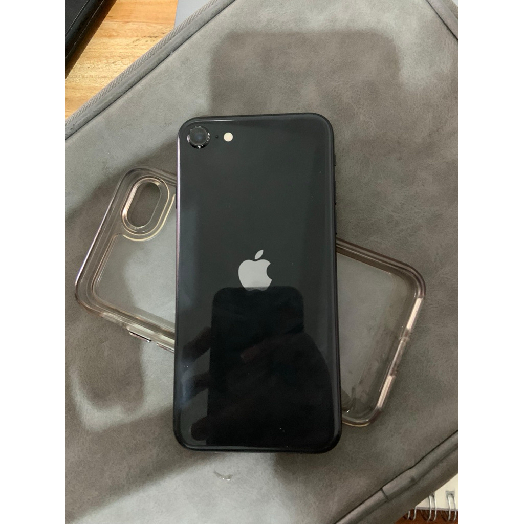 Jual IP Se 64GB (second) | Shopee Indonesia