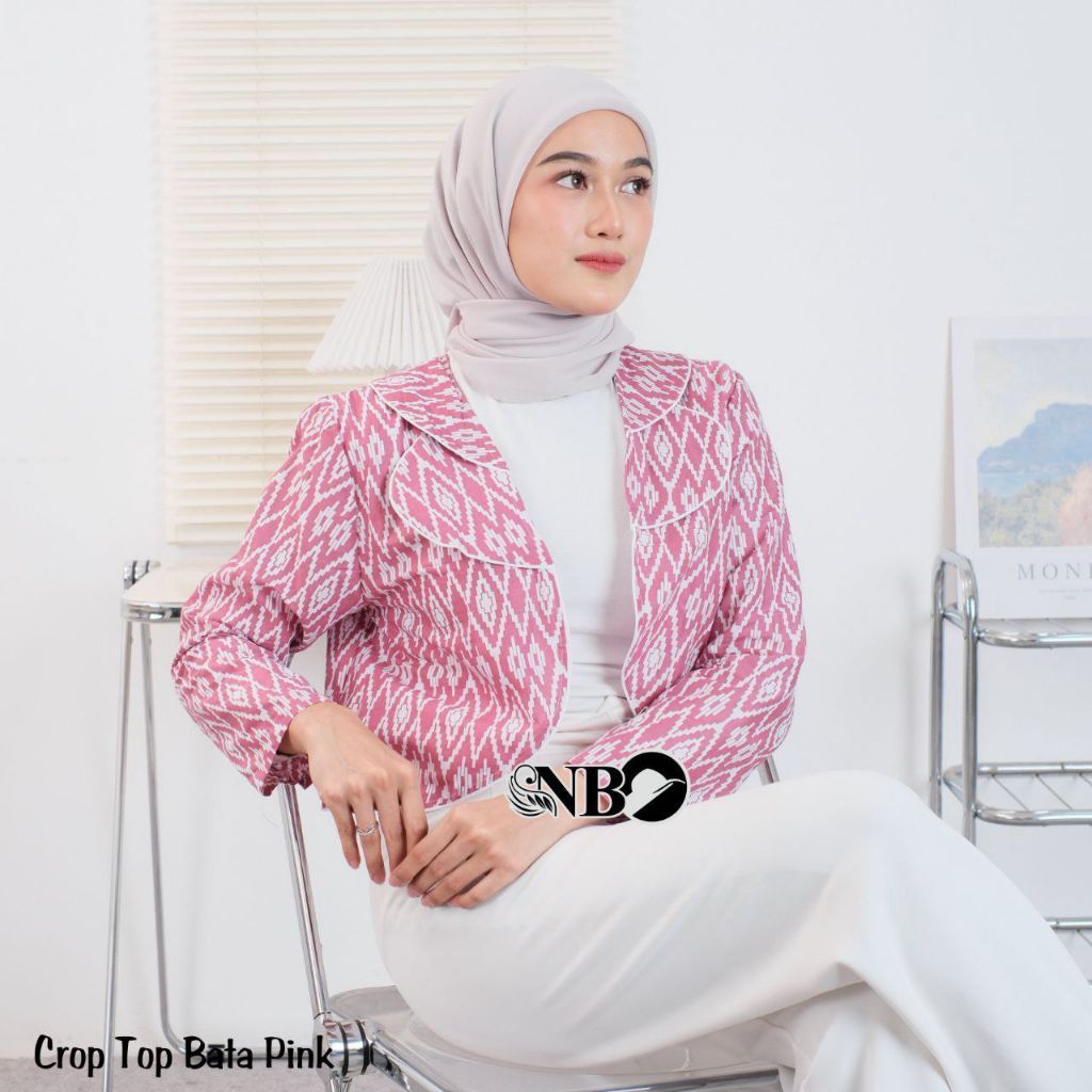 Jual ALL SIZE – Outer Crop Top Blazer Batik Sentuhan Etnik Modern ...