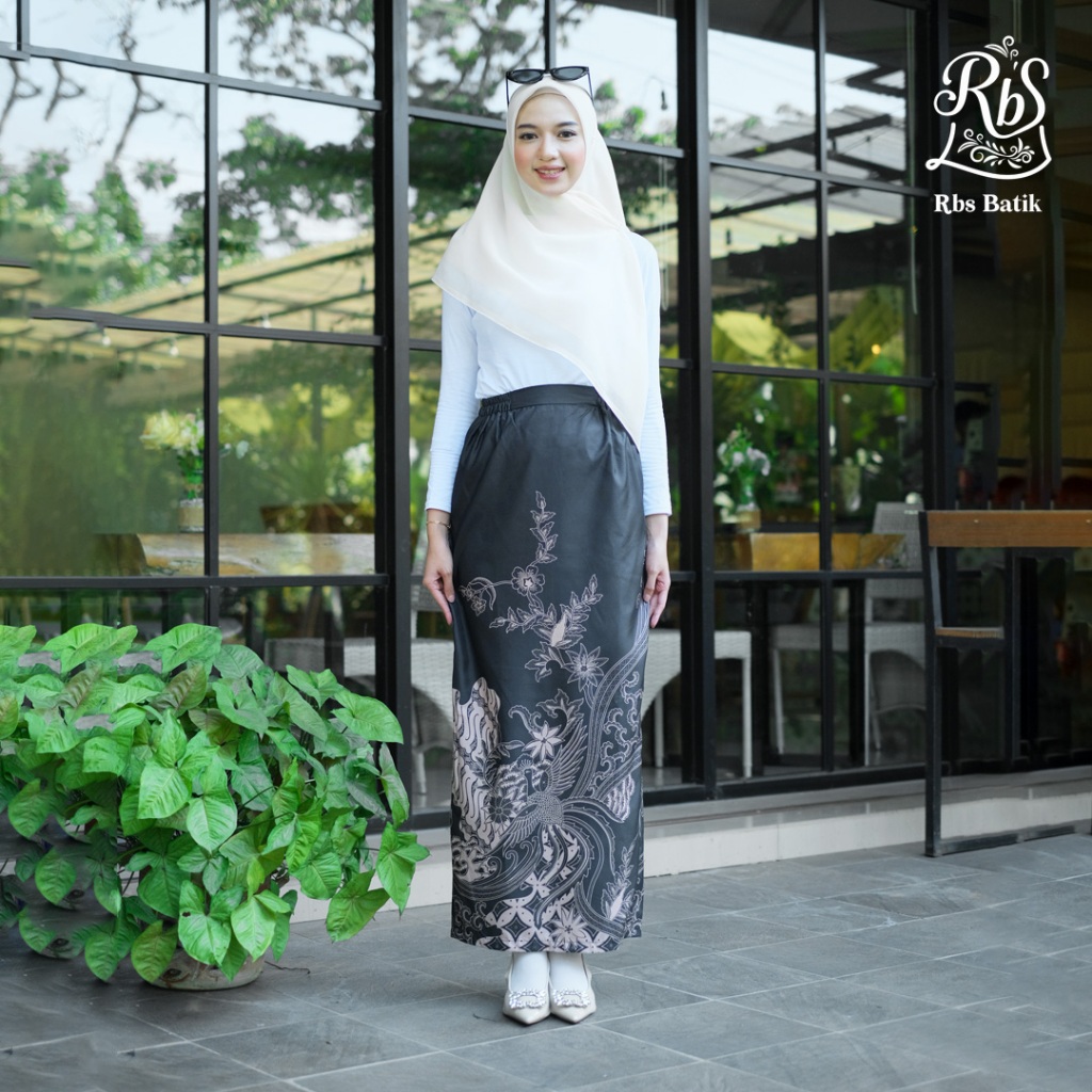 Jual RBS Batik - Rok Batik Wanita Gumilang Slimfit Warna Hitam ...