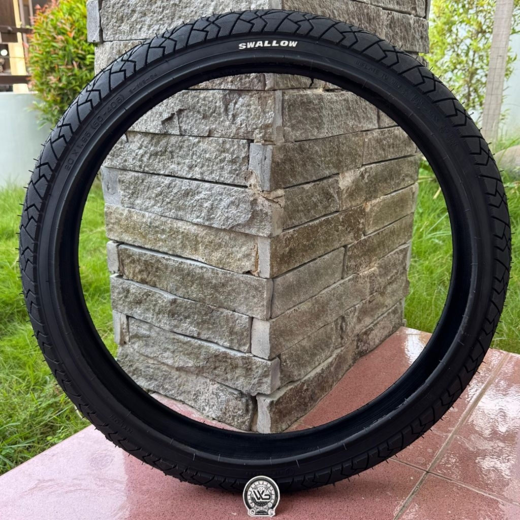 Jual BAN LUAR SEPEDA 20 x 1.95 ( 50-406 ) SWALLOW HITAM POLOS / MINION LIPAT BMX | Shopee Indonesia