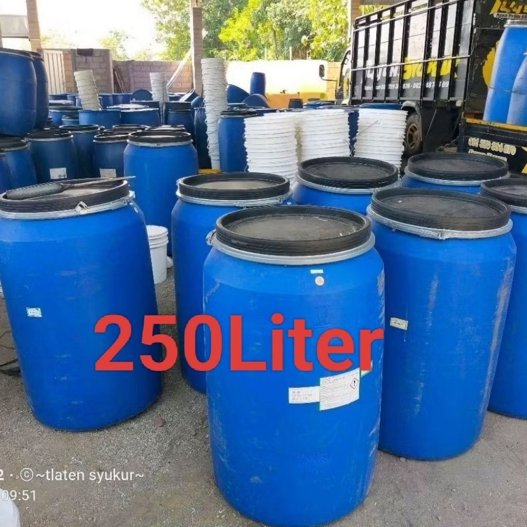 Jual tong plastik 250liter komplit klem dan tutup.untuk silase pakan ...