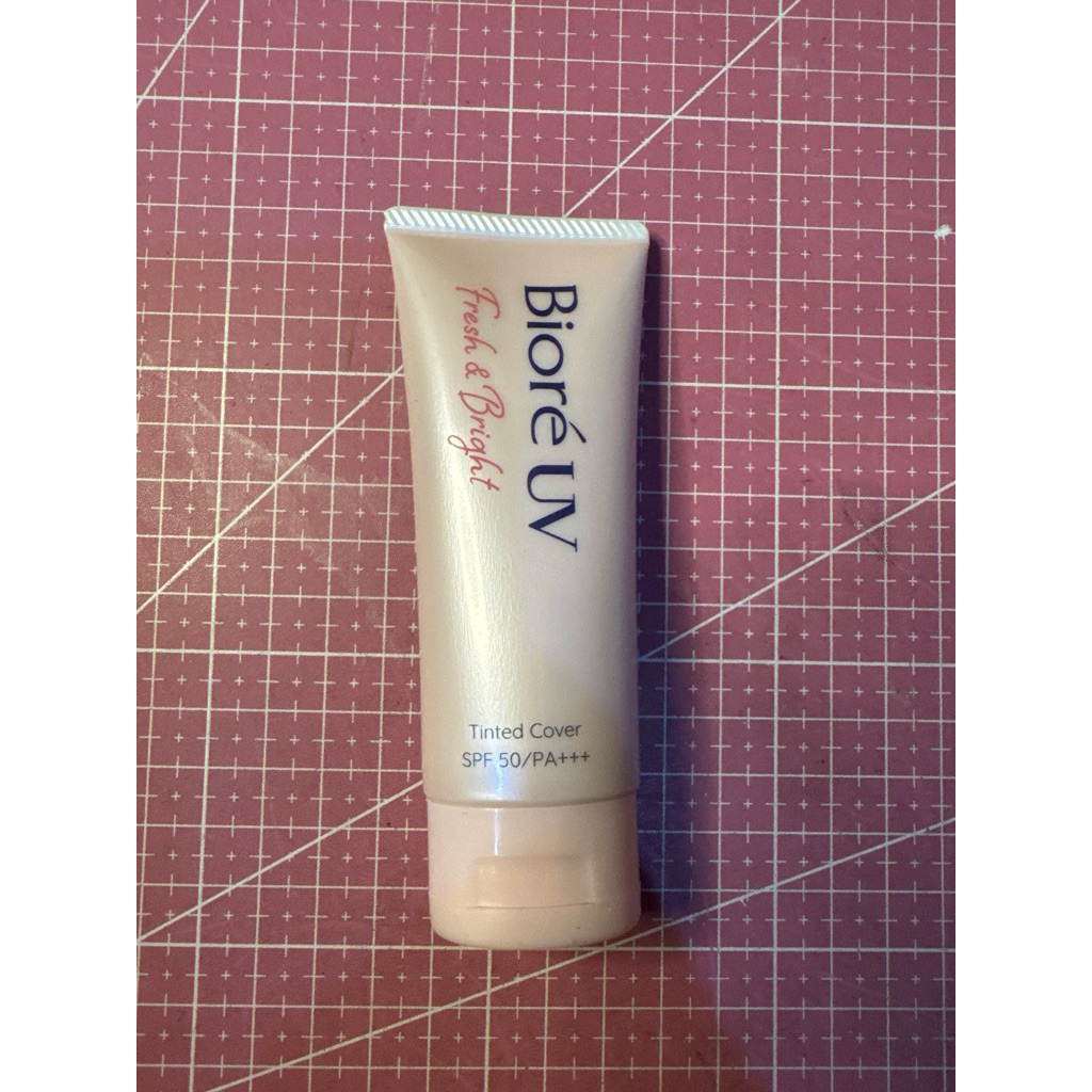 Jual biore uv fresh & bright spf 50 pa+++ tinted cover 30g | Shopee Indonesia