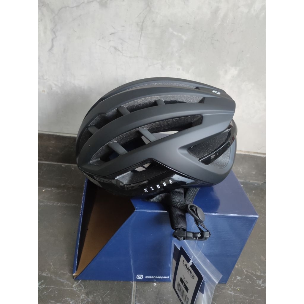 Jual helm sepeda balap roadbike XZONE lanes hitam | Shopee Indonesia