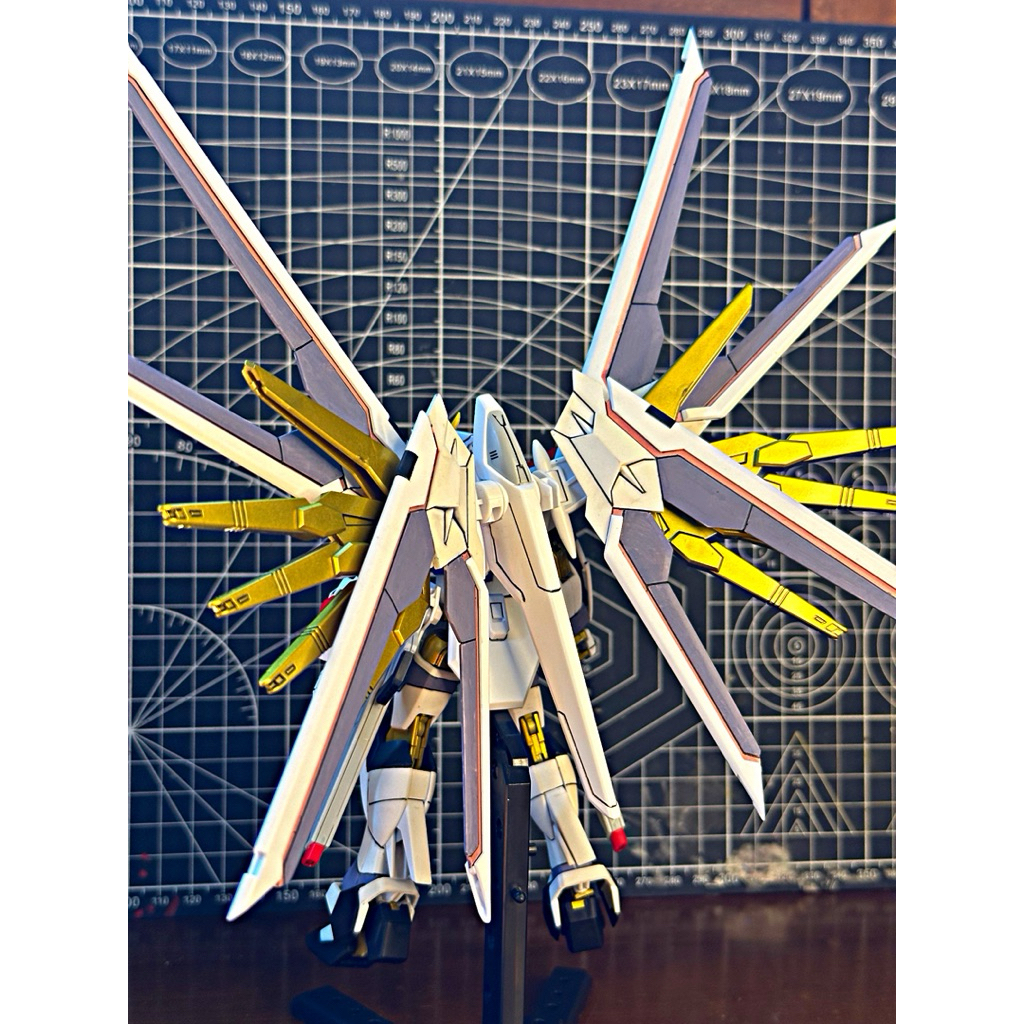 Jual HG Mighty Strike Freedom XFS 1/144 Model Kit (gambar sudah ...