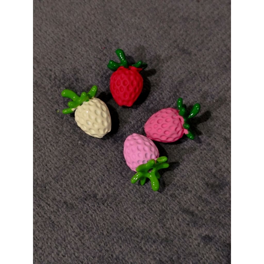 Jual Manik besi strawberry stoberi (pcs) | Shopee Indonesia