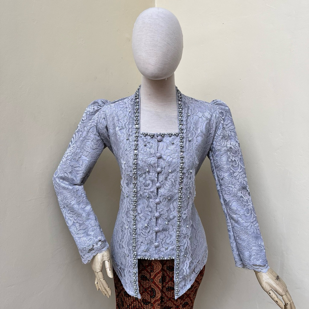 Jual [PO] Full Furing Kebaya Kutubaru Long Bet Pundak Balon / Kebaya ...