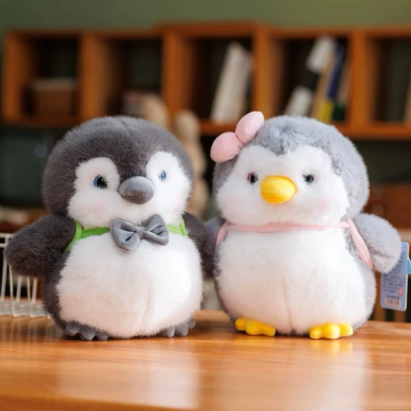 Jual Boneka Penguin Anak dengan Hiasan Hitam Putih dan Perempuan Pink ...