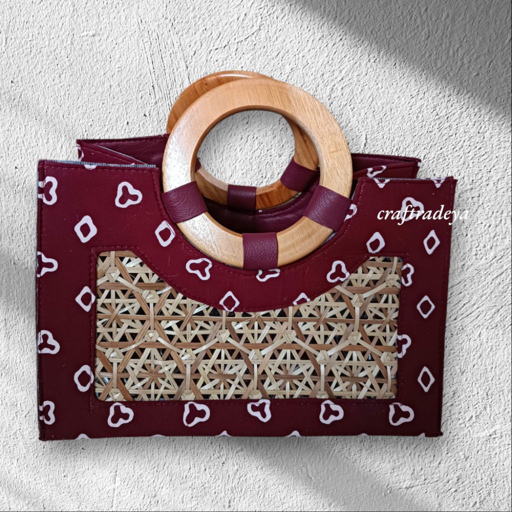 Jual Tas Batik Songket Kombinasi / Tas Handle Kayu etnik Bambu | Shopee ...