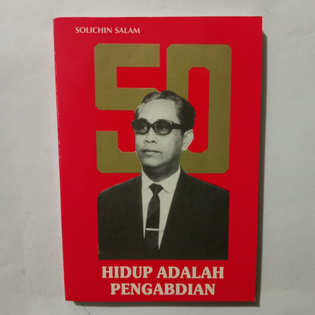 Jual Buku Solichin Salam - Hidup Adalah Pengabdian - Baru | Shopee ...
