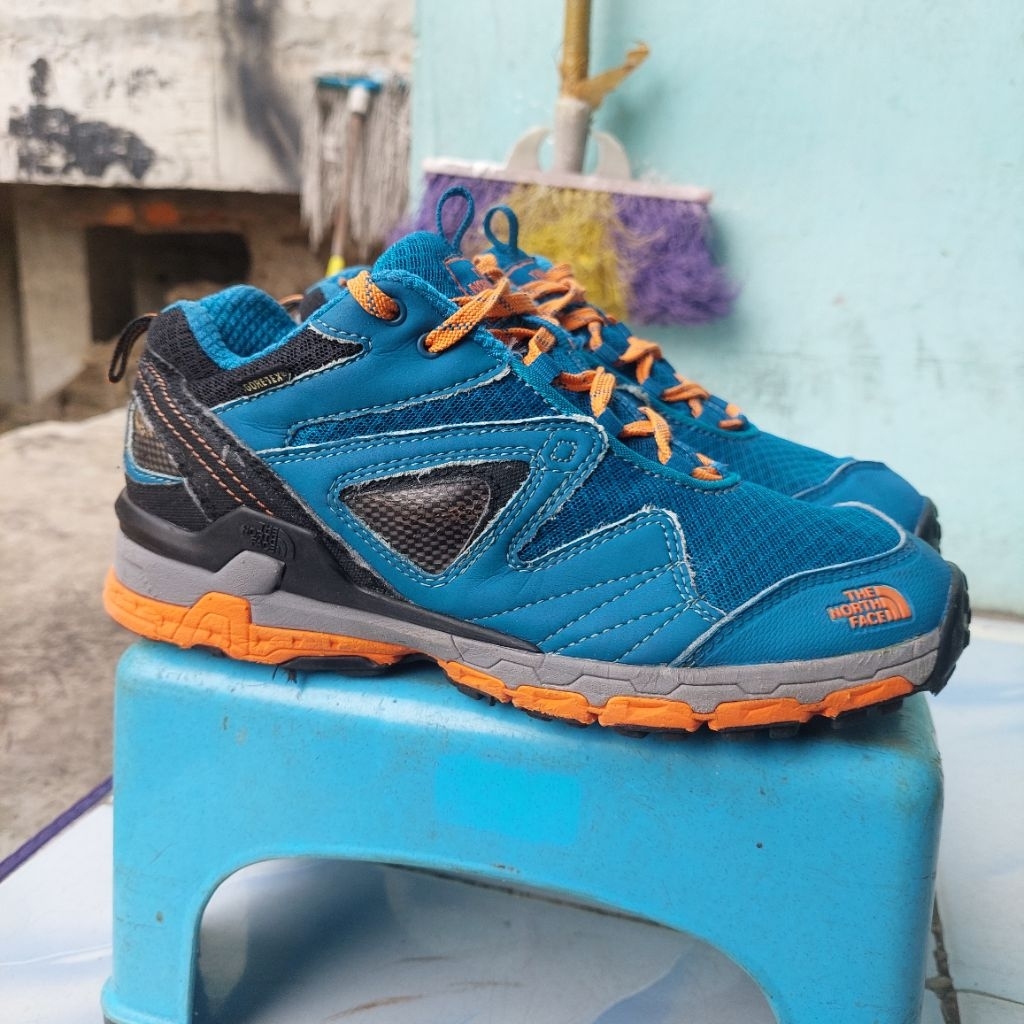 Jual sepatu gunung kuning outdoor gore-tex waterproof | Shopee Indonesia