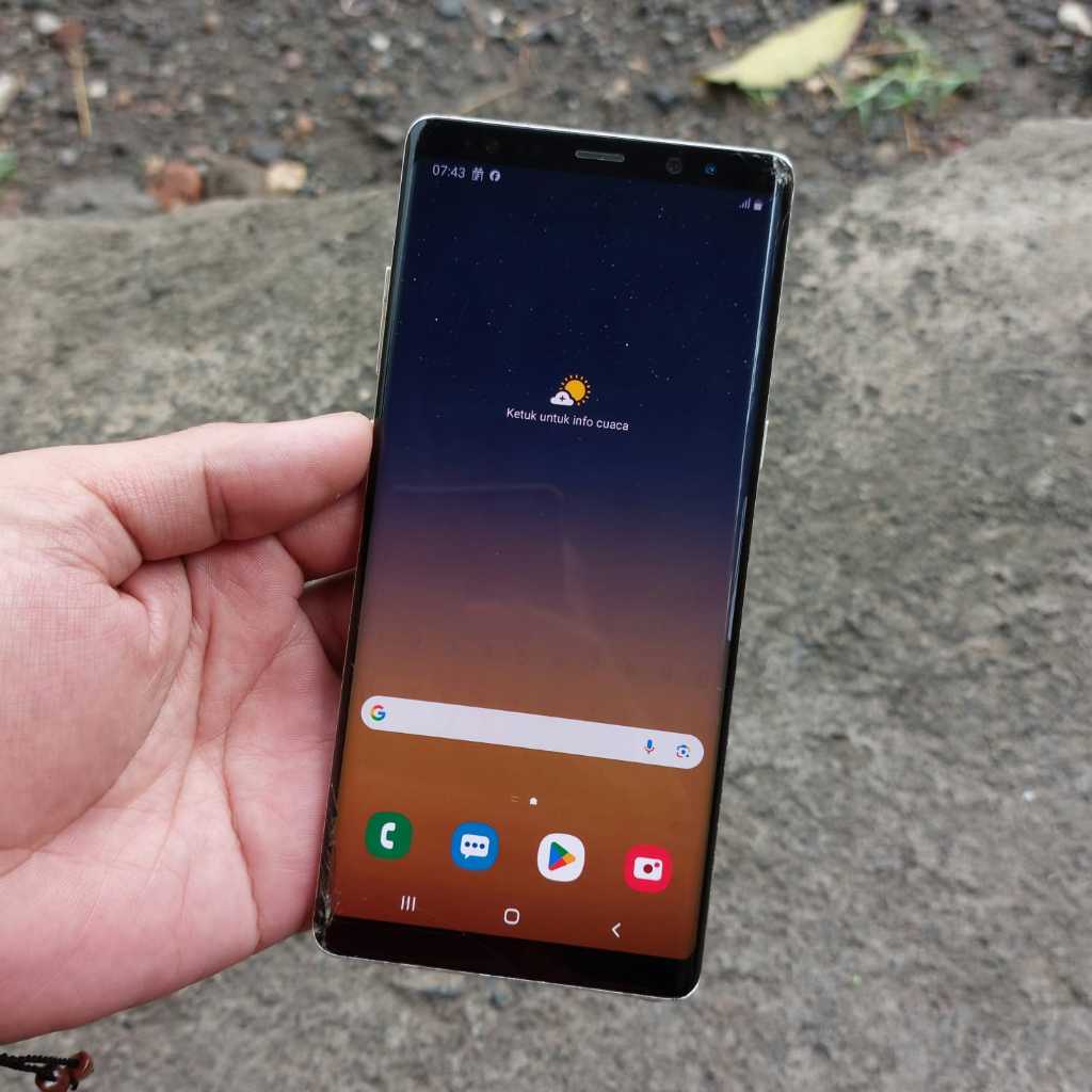 Jual SAMSUNG GALAXY NOTE 8 RAM 6/64 SECOND NORMAL BLACK GOLD | Shopee ...