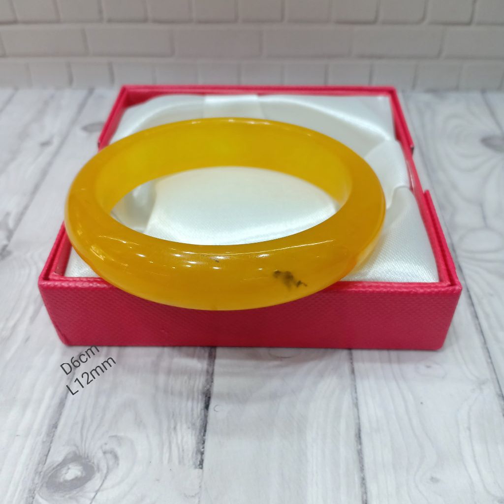 Jual gelang giok asli geser fto untuk melihat pilihan warna nya ...