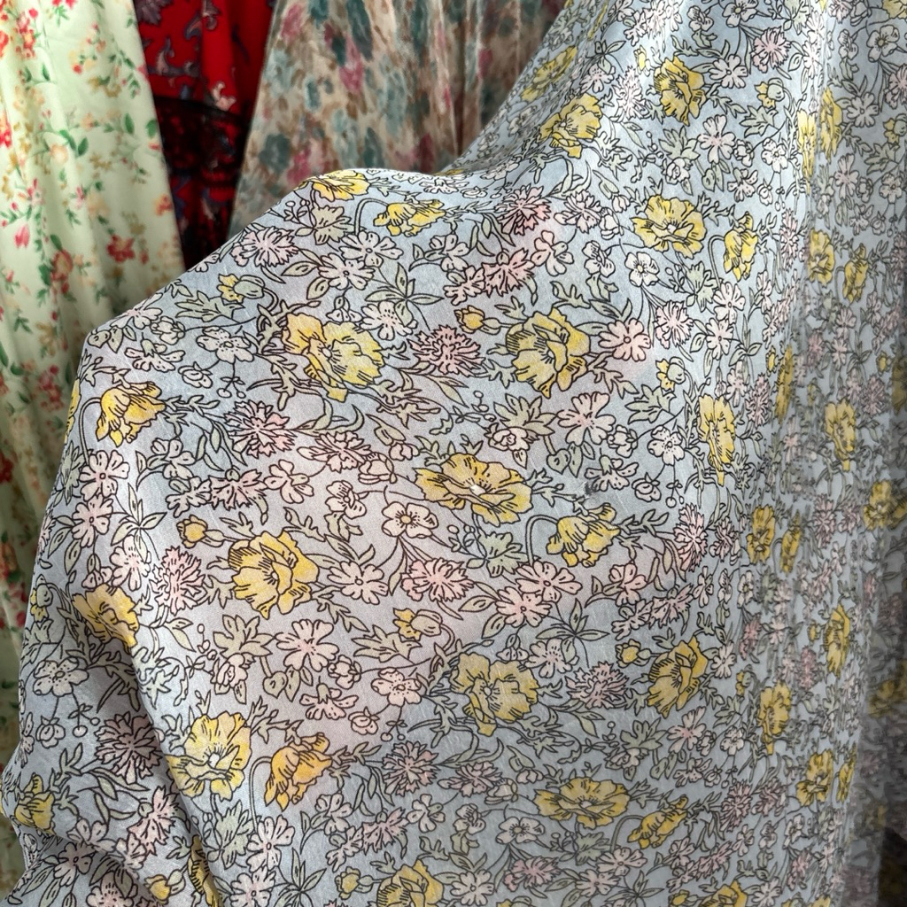 Jual KAIN SIFON SUTRA SILK - kain sifon premium - kain sifon motif ...