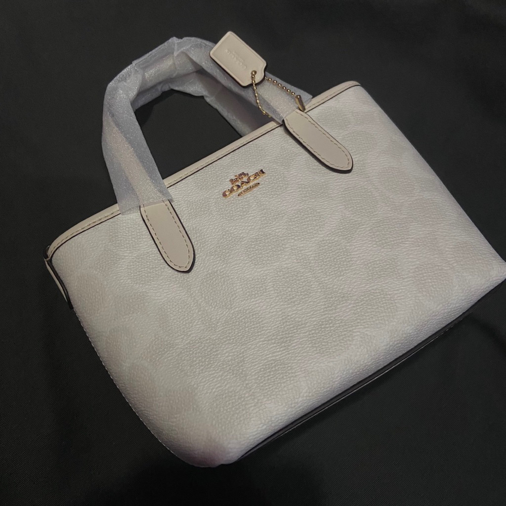 Jual Tas Coach mini tote bag gold white original | Shopee Indonesia