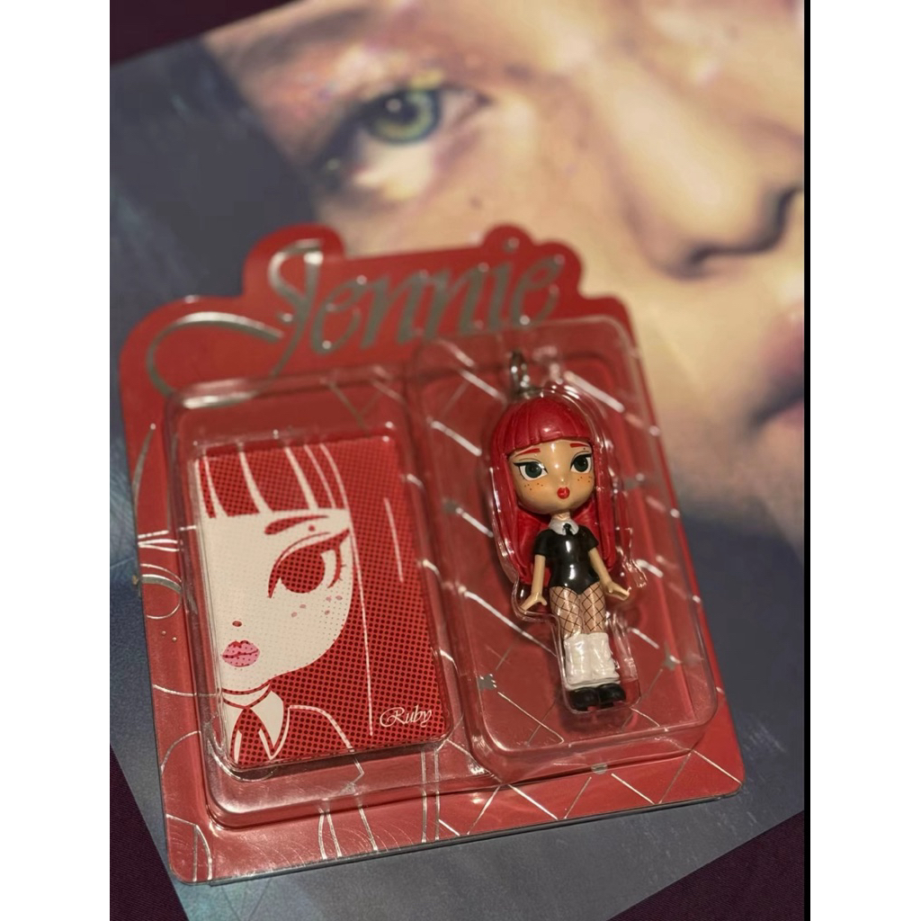 Jual BLACKPINK JENNIE RUBY FIGURE KEYCHAIN MERCHENDISE | Shopee Indonesia