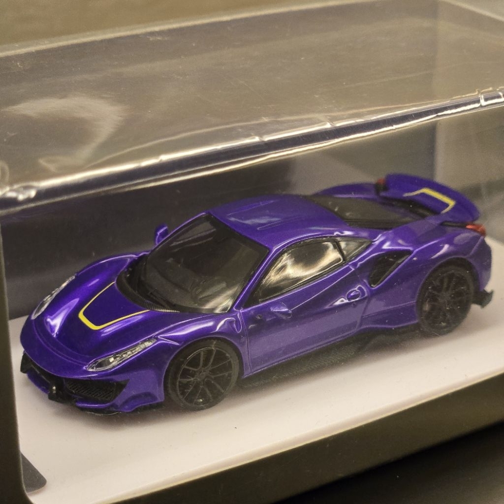 Jual DCM 1/64 Ferrari Novitec 488 Pista Purple | Shopee Indonesia