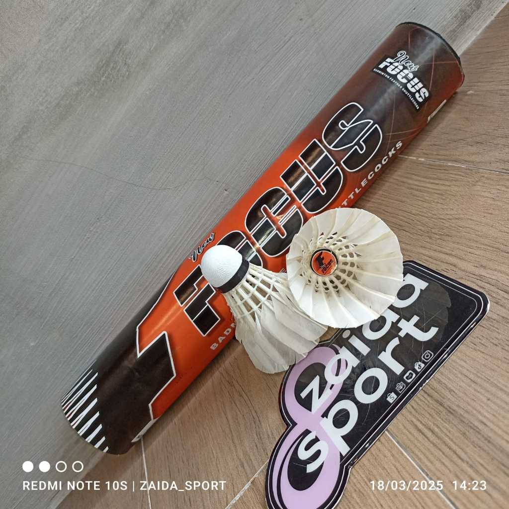 Jual Shuttlecock Badminton FOCUS ORANGE | Shopee Indonesia