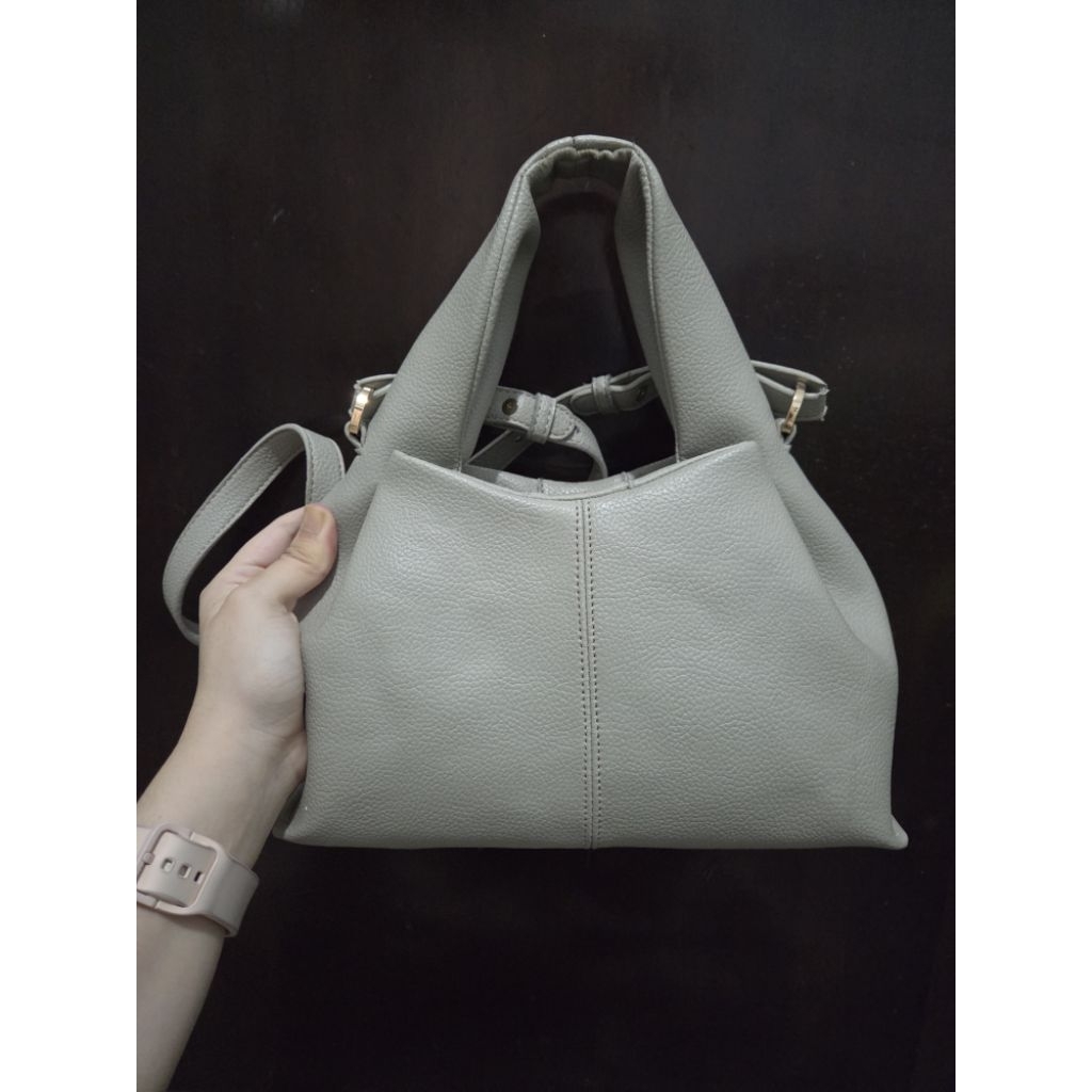 Jual Preloved Tas Mini Dumpling Gwen Wilinski | Shopee Indonesia