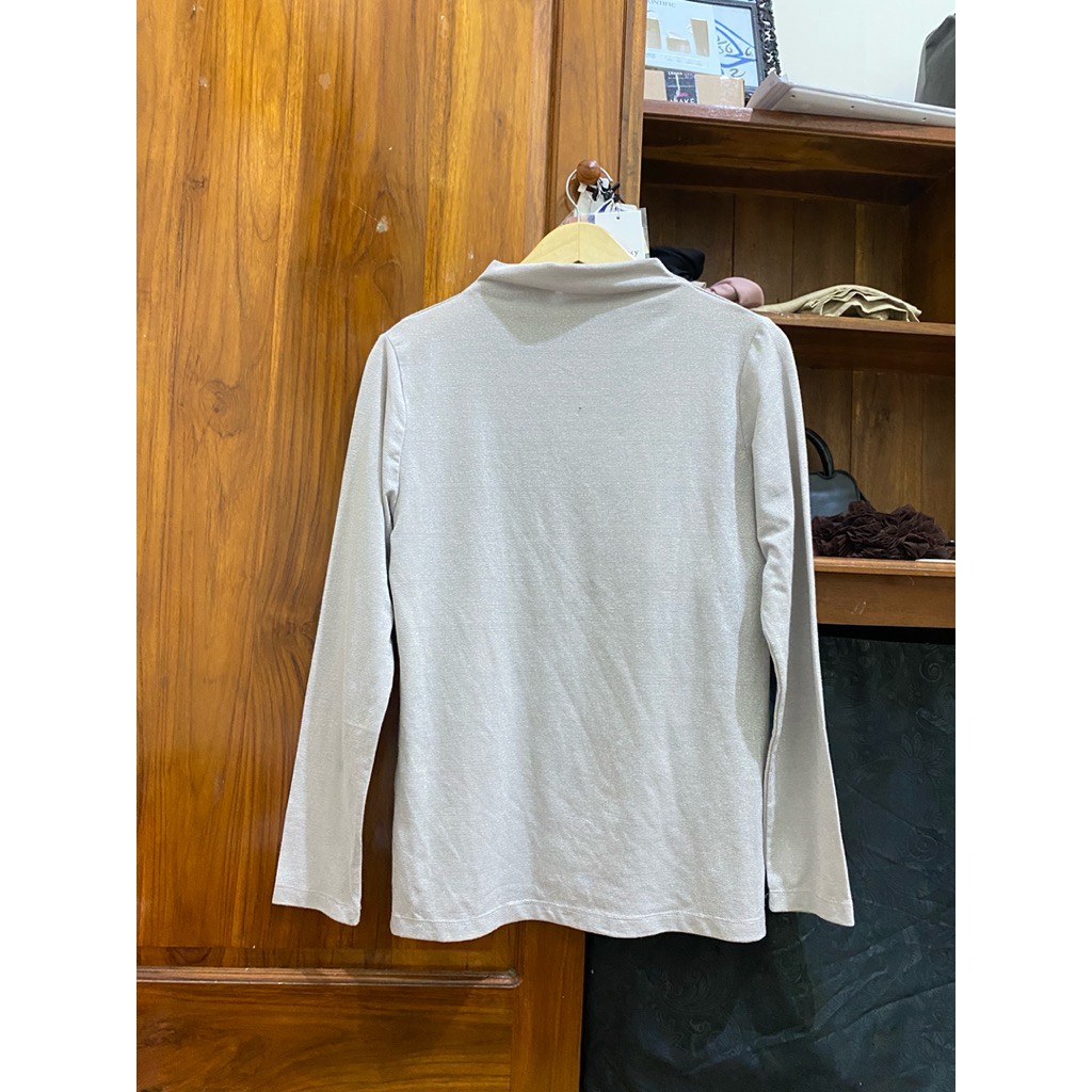 Jual PRELOVED MANSET INNER WANITA WARNA ABU ABU SIZE XXL THRIFT INNER ...