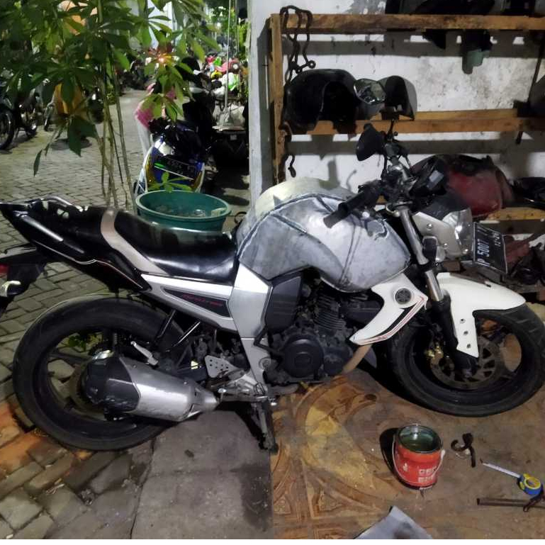 Jual Tangki Custom Besar Super Jumbo PNP Byson Full Plat 28 Liter ...