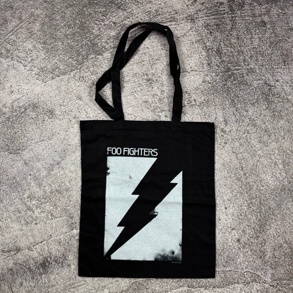 Jual Tas Totebag Official Foo Fighter - Lightning Ex Tour Original | Shopee Indonesia