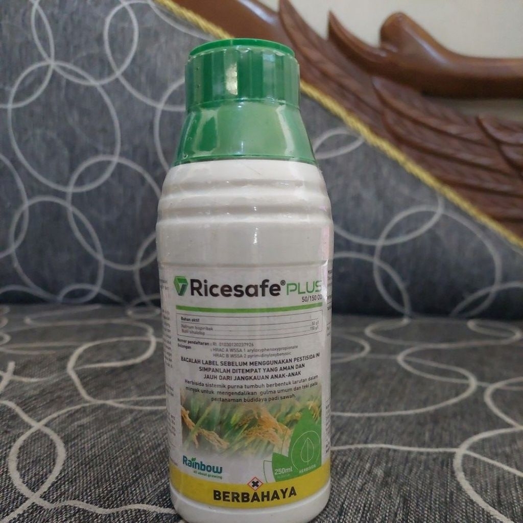 Jual Herbisida Ricesafe Plus 250ml. rumput terkendali padi tumbuh sehat ...