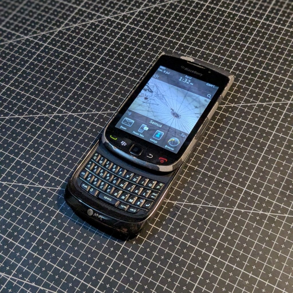 Jual HP BlackBerry Torch 9800 | Shopee Indonesia