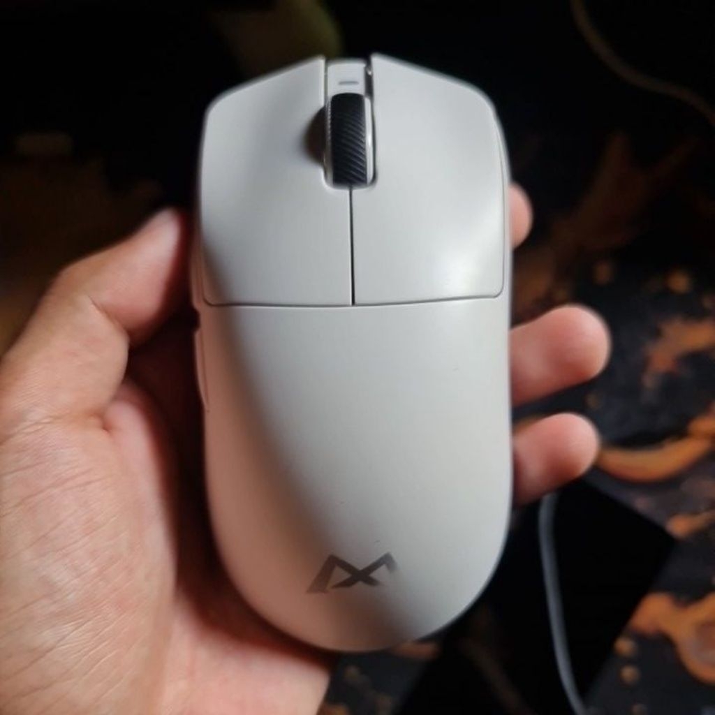 Jual Monka M1 White | Shopee Indonesia