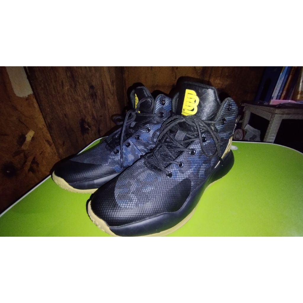 Jual SEPATU BASKET PRELOVED ORI BALLERBRO BB 4 UPGRADE SIZE 44 | Shopee ...