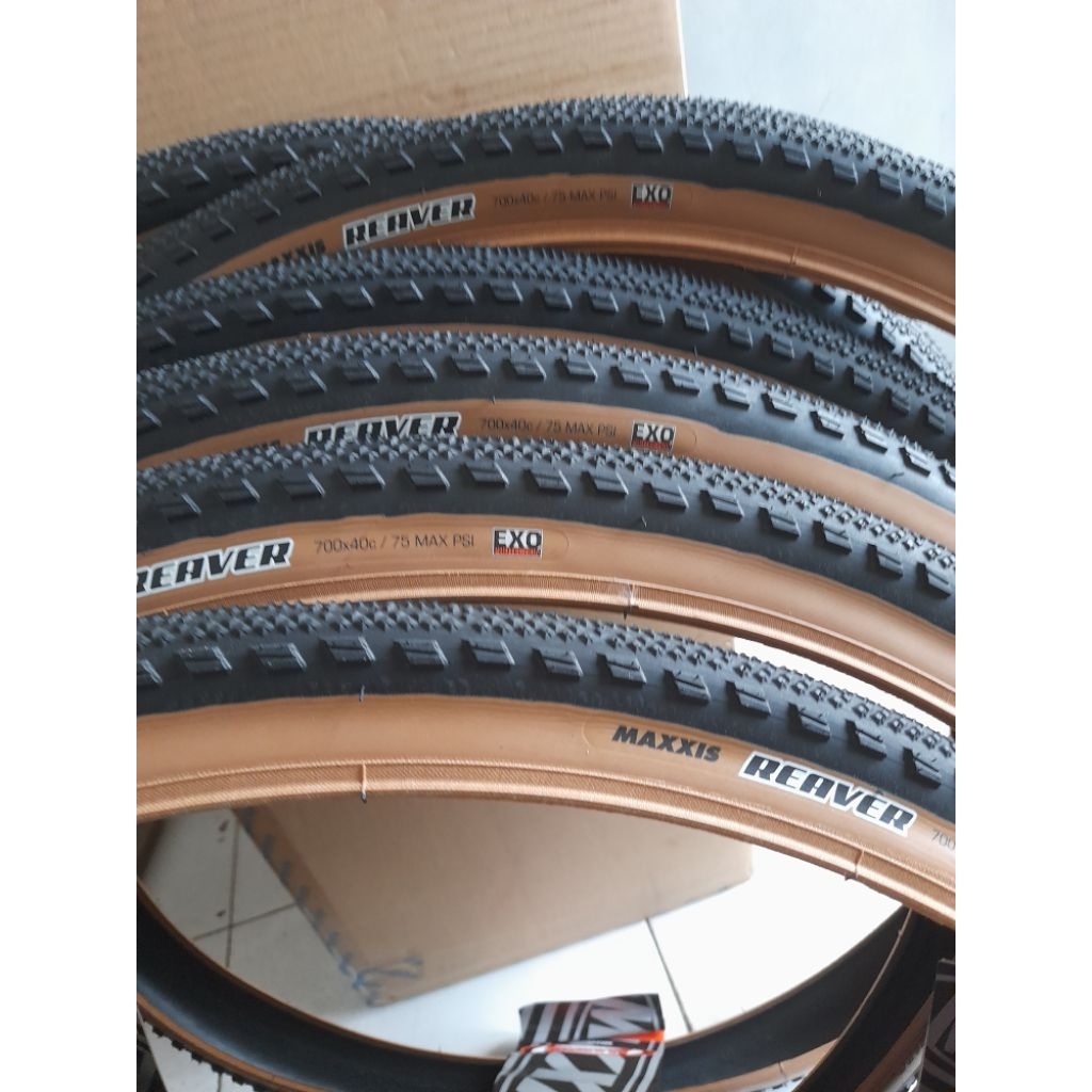 Jual ban sepeda ban luar maxxis reaver 700x40 skin wall | Shopee Indonesia