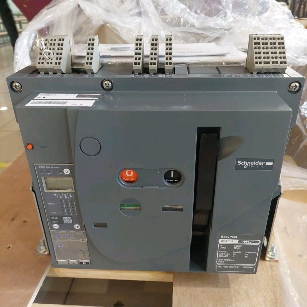 Jual ACB MVS25H 65KA 3P-2500A ( MANUAL ) SNI SCHNEIDER ORIGINAL ...