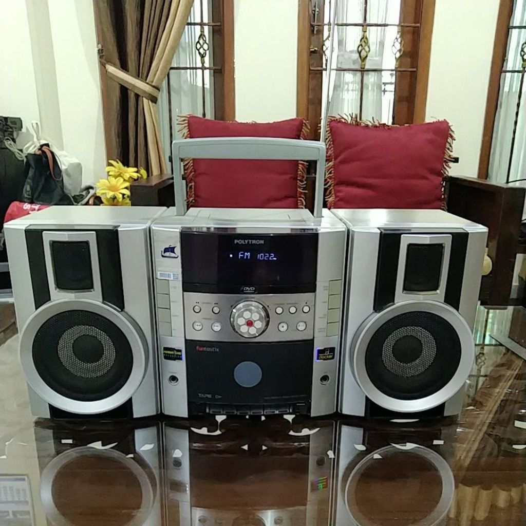 Jual Radio Tape VCD Compo, Polytron FX 852 Funtastix Surround Portable ...